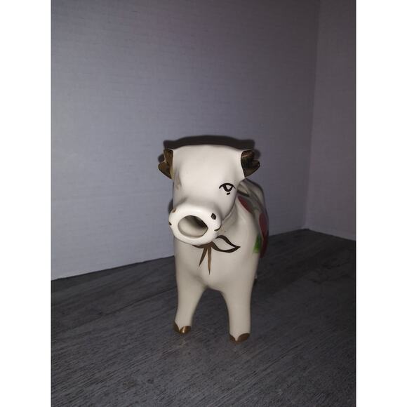 Nobrand | Kitchen | Vintage Cow Creamer White With Gold Trim Red ...